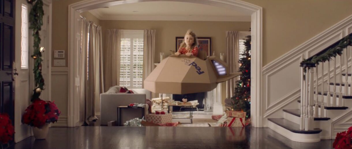 FedEx: Gift Box // December 8th, 2019